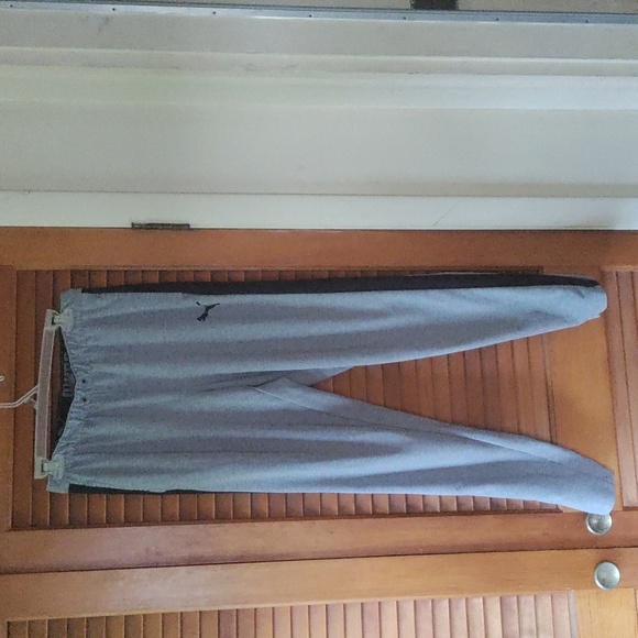 Puma | Pants | Puma Mens Size Medium Gray With Black Stripe Workout ...